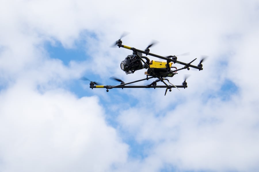 How to become a heavy lift drone pilot